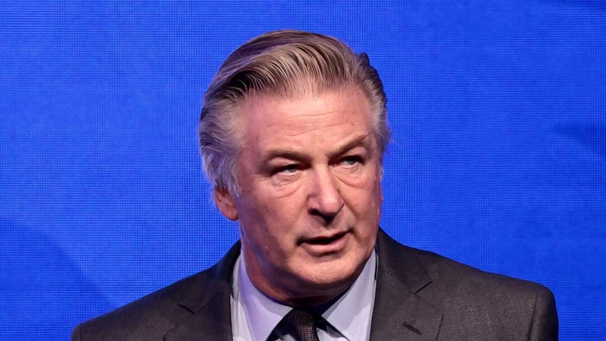 Alec Baldwin übergibt sein Handy nun doch den Behörden | Schweizer ...