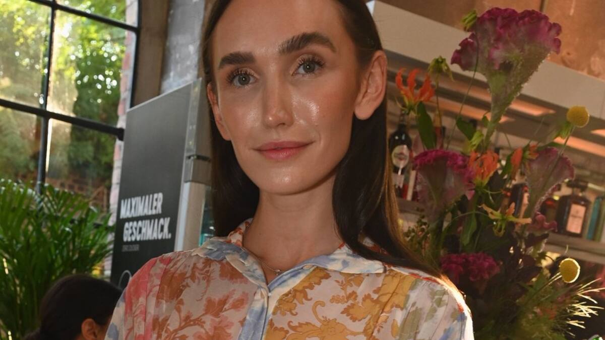 Anna Adamyan: Influencerin berichtet über die «traumatische» Geburt ihres Sohnes | Schweizer ...