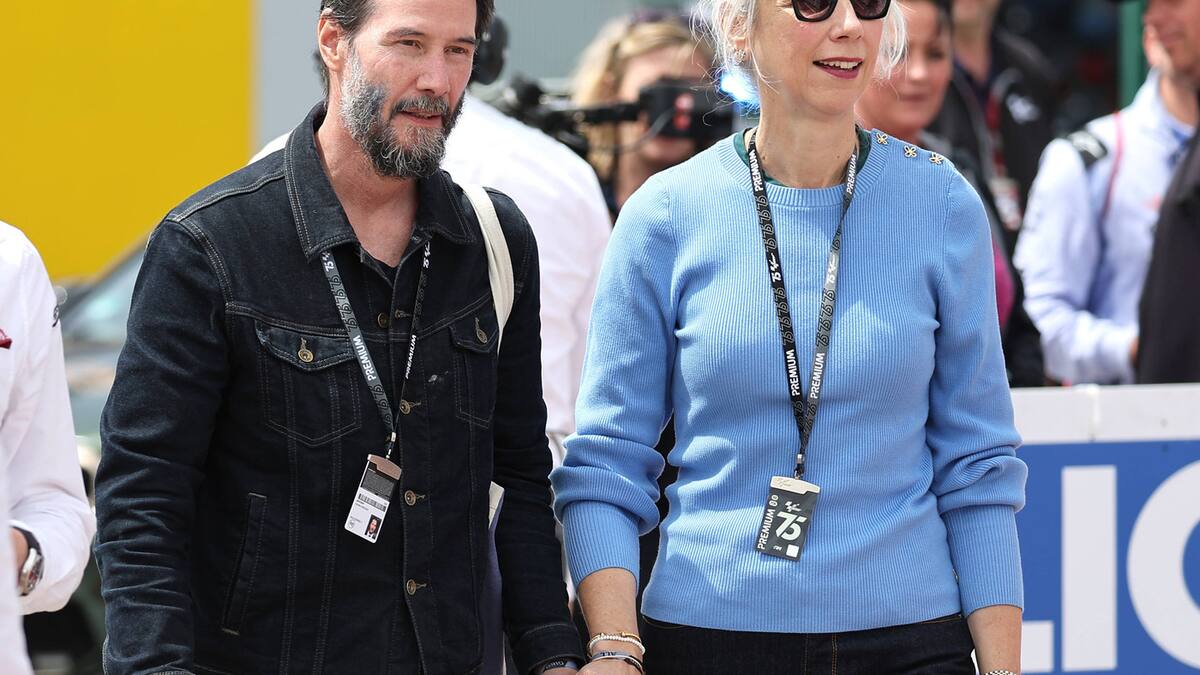 Keanu Reeves besucht mit Alexandra Grant den Sachsenring | Schweizer ...