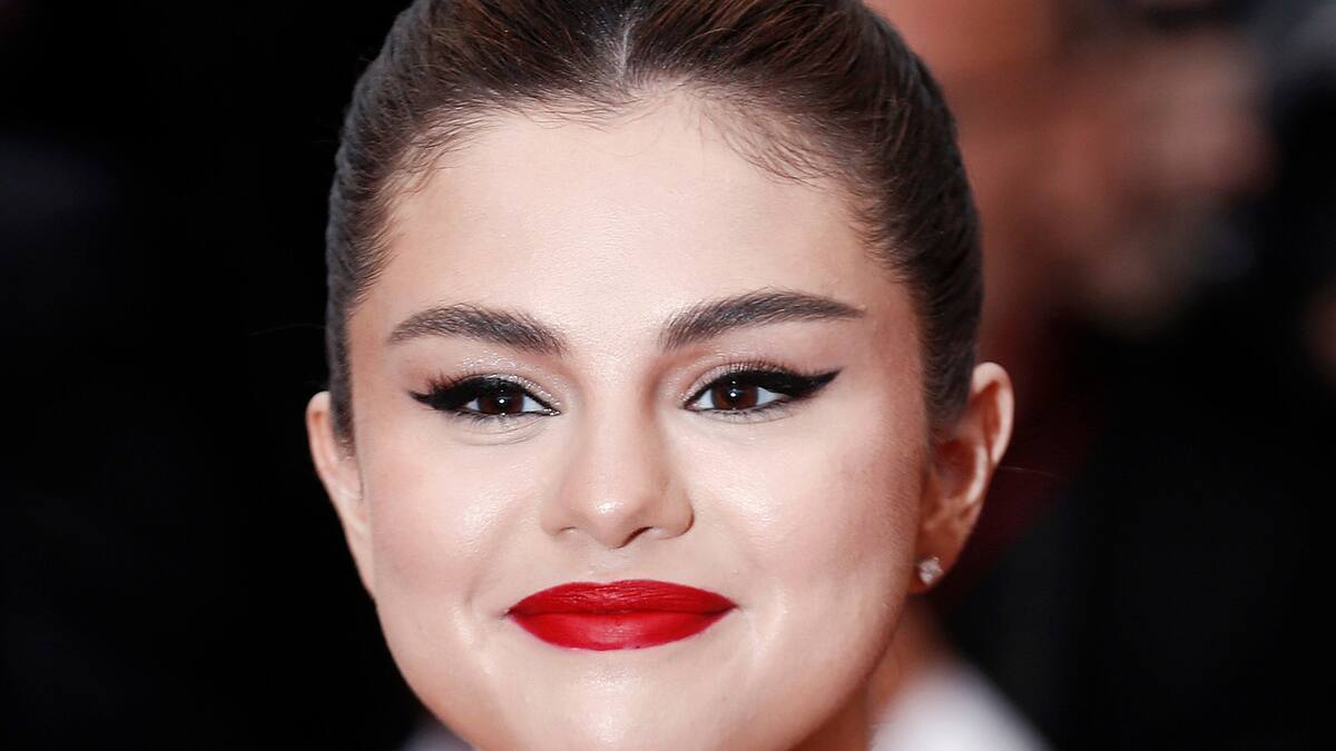 Selena Gomez überall: US-Star posiert auf gleich zwei «Vogue»-Covern | Schweizer Illustrierte