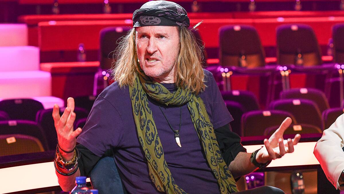 Chris von Rohr ist von ESC-Star Nemo ganz begeistert | Schweizer ...